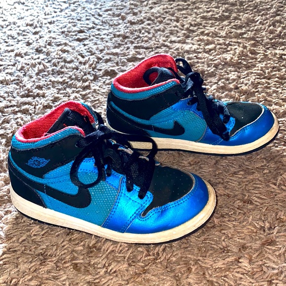 Jordan | Shoes | Nike Air Jordan Mid Tops | Poshmark